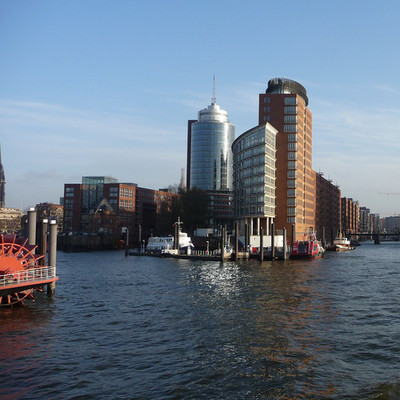 Schone Welche Fluss Fliesst Durch Hamburg Ebenbild